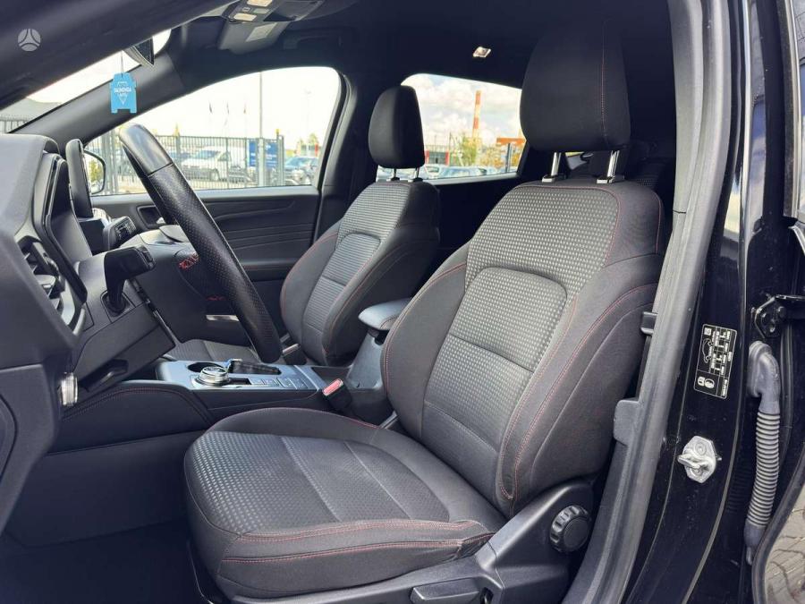 Melns Ford Kuga 2022 Kauņa, ar dzinēja tilpumu 2.49 L un nobraukumu 208 tūkst. km par 16300 €, foto 8 vietnē AUTOMOTO.COM.LV