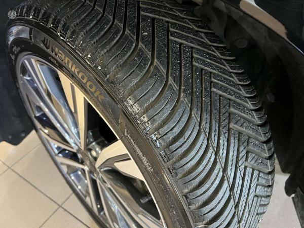Ford Kuga 2022 Viļņa vietnē Melns Ford Kuga 2022 Viļņa, ar dzinēja tilpumu 2.50 L un nobraukumu 62 tūkst. km par 21950 €, foto 8 vietnē AUTOMOTO.COM.LV
