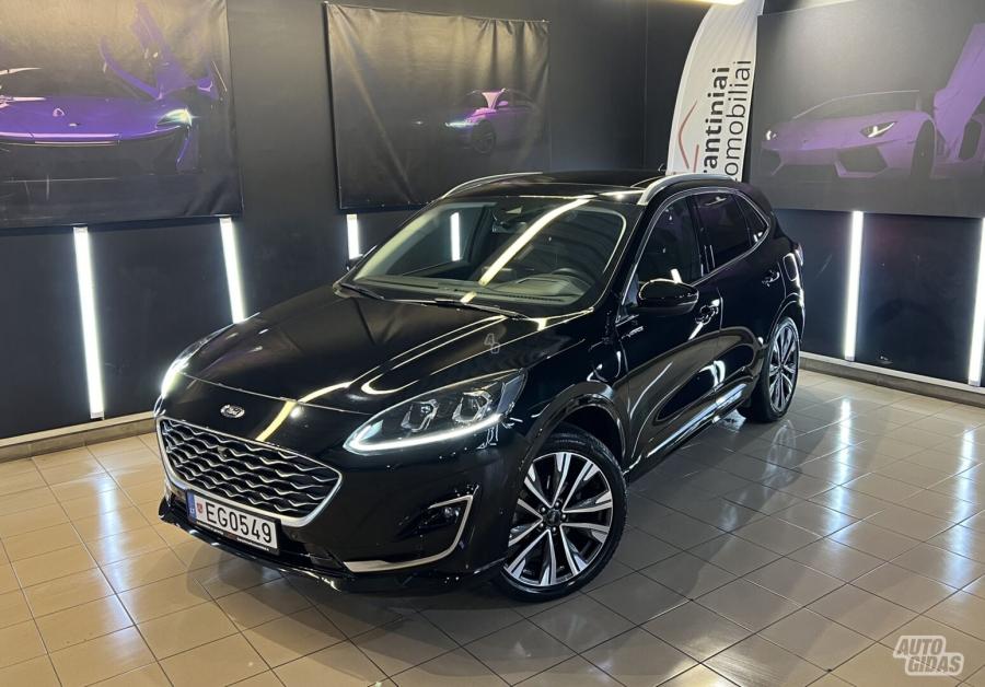 Black Ford Kuga 2022 in Avizieniai, with an engine capacity of 2.50 L and mileage of 62 thousand km for 21950 €, photo 1 on AUTOMOTO.COM.LV
