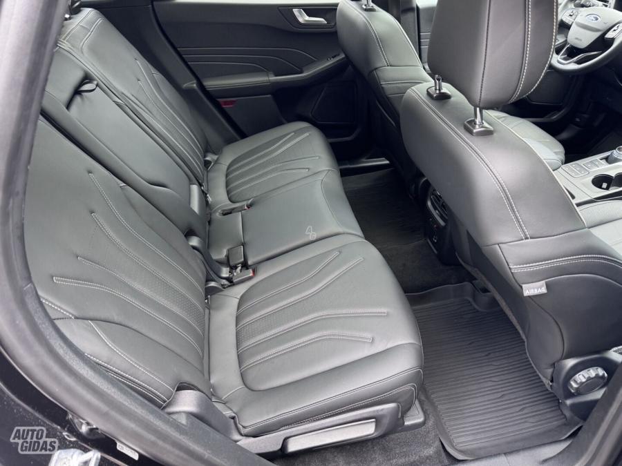 Black Ford Kuga 2022 in Avizieniai, with an engine capacity of 2.50 L and mileage of 62 thousand km for 21950 €, photo 15 on AUTOMOTO.COM.LV