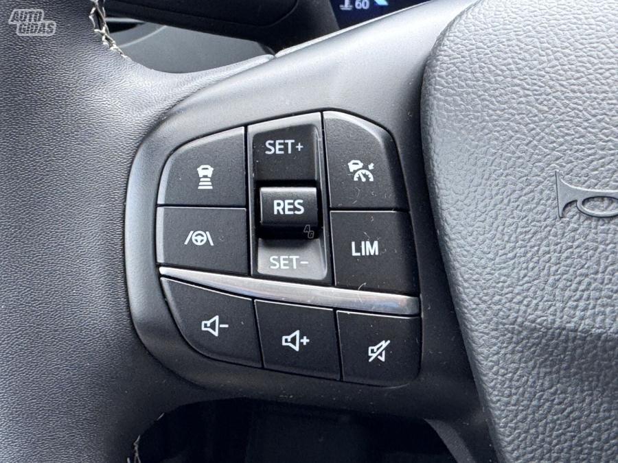 Black Ford Kuga 2022 in Avizieniai, with an engine capacity of 2.50 L and mileage of 62 thousand km for 21950 €, photo 22 on AUTOMOTO.COM.LV