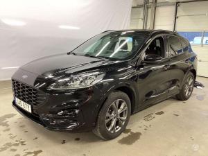 Black Ford Kuga 2022 in Vilnius, with an engine capacity of 2.49 L and mileage of 130 thousand km for 20777 €, photo 3 on AUTOMOTO.COM.LV