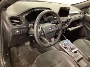 Black Ford Kuga 2022 in Vilnius, with an engine capacity of 2.49 L and mileage of 130 thousand km for 20777 €, photo 9 on AUTOMOTO.COM.LV
