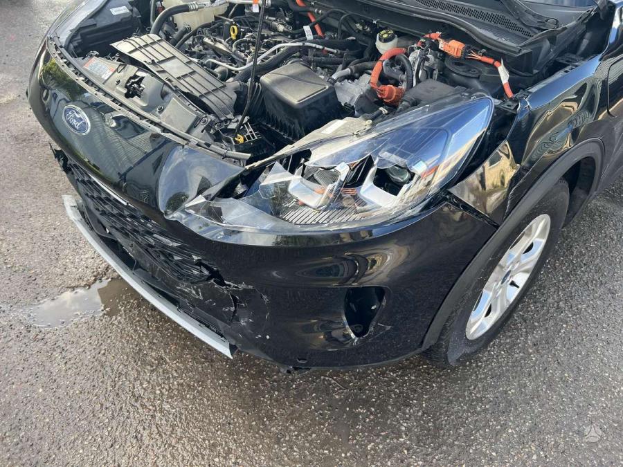 Melns Ford Kuga 2022 Kauņa, ar dzinēja tilpumu 2.49 L un nobraukumu 81 tūkst. km par 9900 €, foto 11 vietnē AUTOMOTO.COM.LV