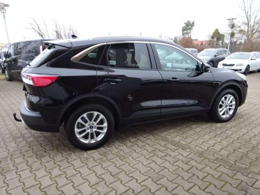 Black Ford Kuga 2023 in Kaunas, with an engine capacity of 2.00 L and mileage of 64 thousand km for 28443 €, photo 6 on AUTOMOTO.COM.LV