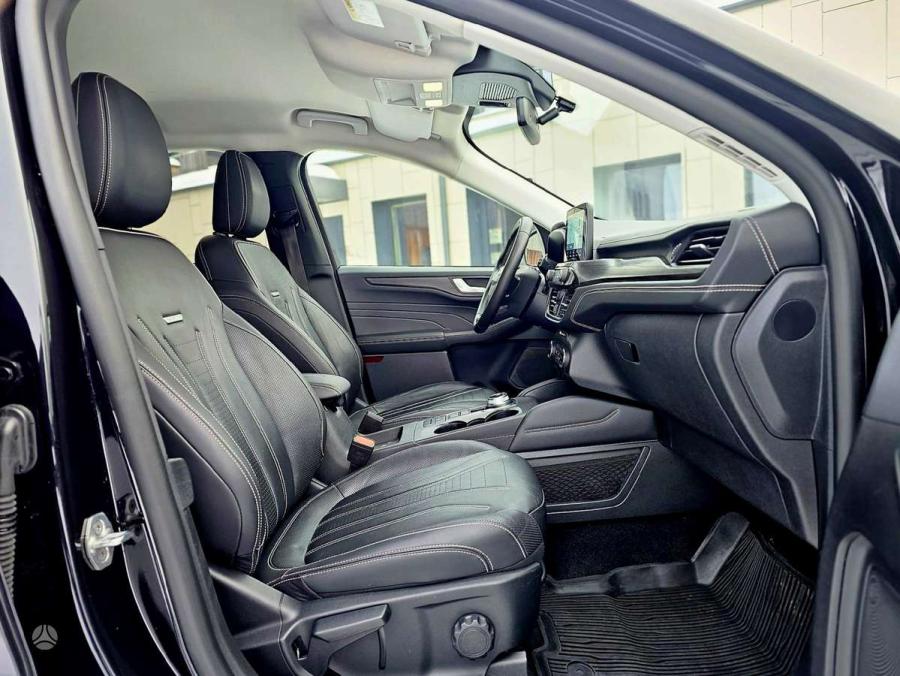 Melns Ford Kuga 2023 Tauragė, ar dzinēja tilpumu 2.49 L un nobraukumu 188 tūkst. km par 14500 €, foto 24 vietnē AUTOMOTO.COM.LV