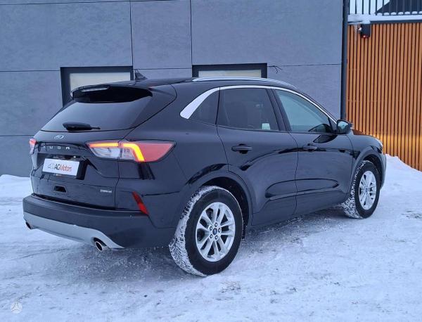 Black Ford Kuga 2023 in Vilnius, with an engine capacity of 0.00 L and mileage of 90 thousand km for 23500 €, photo 4 on AUTOMOTO.COM.LV