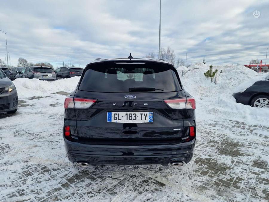 Black Ford Kuga 2023 in Taurage, with an engine capacity of 2.50 L and mileage of 170 thousand km for 14990 €, photo 4 on AUTOMOTO.COM.LV