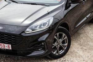 Black Ford Kuga 2023 in Tukums, with an engine capacity of 2.50 L and mileage of 198 thousand km for 16500 €, photo 7 on AUTOMOTO.COM.LV
