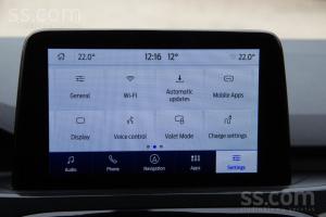 Black Ford Kuga 2023 in Tukums, with an engine capacity of 2.50 L and mileage of 198 thousand km for 16500 €, photo 29 on AUTOMOTO.COM.LV
