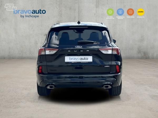 Black Ford Kuga 2023 in Kaunas, with an engine capacity of 2.50 L and mileage of 33 thousand km for 27471 €, photo 4 on AUTOMOTO.COM.LV