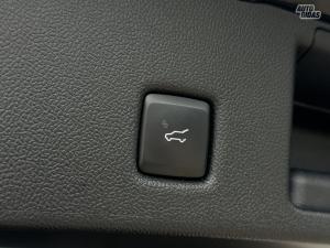 Black Ford Kuga 2023 in Kaunas, with an engine capacity of 2.50 L and mileage of 33 thousand km for 27471 €, photo 15 on AUTOMOTO.COM.LV