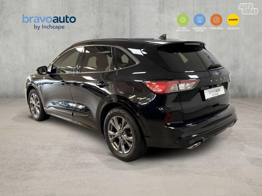 Black Ford Kuga 2023 in Vilnius, with an engine capacity of 2.50 L and mileage of 35 thousand km for 24850 €, photo 4 on AUTOMOTO.COM.LV