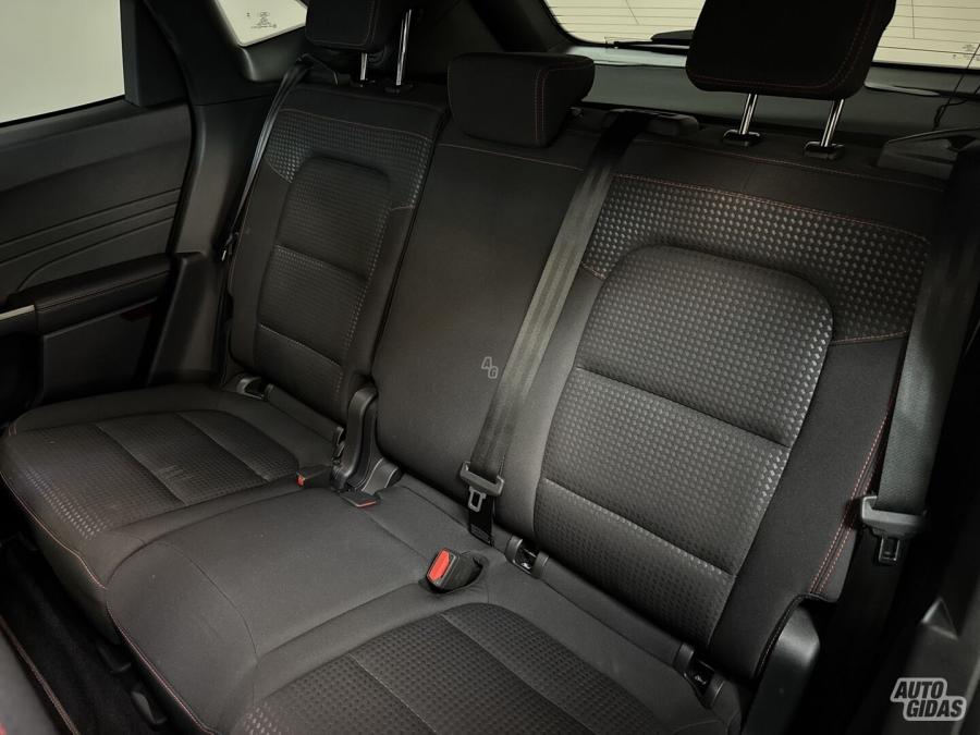 Black Ford Kuga 2023 in Vilnius, with an engine capacity of 2.50 L and mileage of 35 thousand km for 24850 €, photo 16 on AUTOMOTO.COM.LV