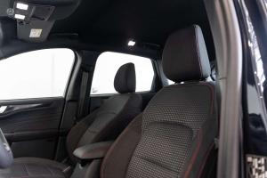 Black Ford Kuga 2023 in Vilnius, with an engine capacity of 2.49 L and mileage of 88 thousand km for 22700 €, photo 12 on AUTOMOTO.COM.LV