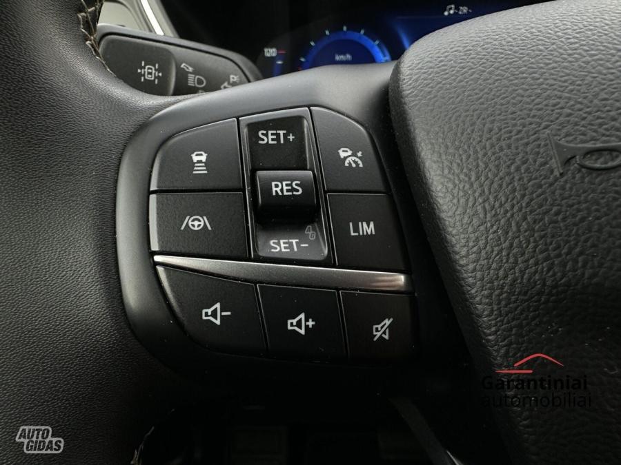 Black Ford Kuga 2023 in Avizieniai, with an engine capacity of 2.50 L and mileage of 138 thousand km for 21950 €, photo 9 on AUTOMOTO.COM.LV