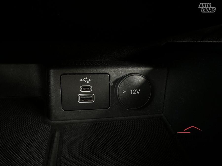 Black Ford Kuga 2023 in Avizieniai, with an engine capacity of 2.50 L and mileage of 138 thousand km for 21950 €, photo 19 on AUTOMOTO.COM.LV