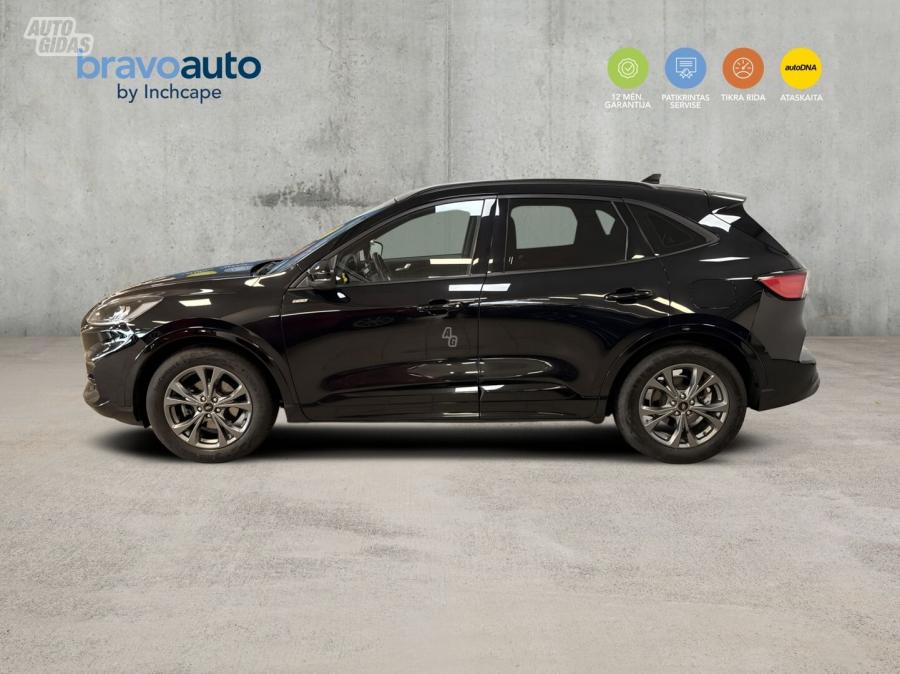 Black Ford Kuga 2023 in Vilnius, with an engine capacity of 2.50 L and mileage of 38 thousand km for 24850 €, photo 3 on AUTOMOTO.COM.LV