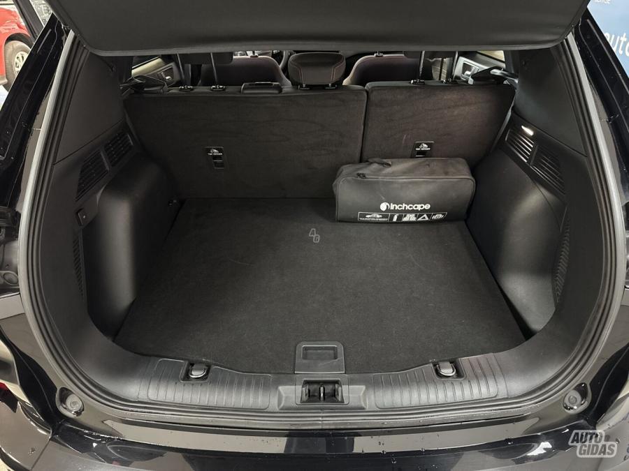 Black Ford Kuga 2023 in Vilnius, with an engine capacity of 2.50 L and mileage of 38 thousand km for 24850 €, photo 17 on AUTOMOTO.COM.LV