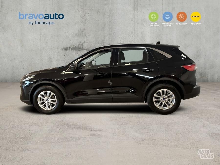 Black Ford Kuga 2023 in Vilnius, with an engine capacity of 1.50 L and mileage of 30 thousand km for 18990 €, photo 3 on AUTOMOTO.COM.LV