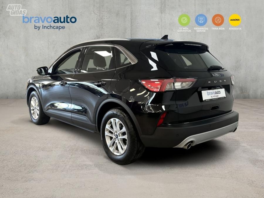 Black Ford Kuga 2023 in Vilnius, with an engine capacity of 1.50 L and mileage of 30 thousand km for 18990 €, photo 4 on AUTOMOTO.COM.LV