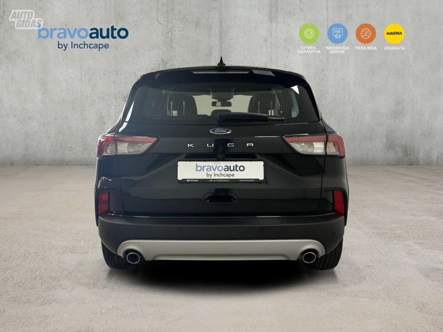 Black Ford Kuga 2023 in Vilnius, with an engine capacity of 1.50 L and mileage of 30 thousand km for 18990 €, photo 5 on AUTOMOTO.COM.LV