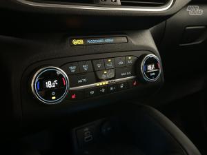 Black Ford Kuga 2023 in Vilnius, with an engine capacity of 1.50 L and mileage of 30 thousand km for 18990 €, photo 15 on AUTOMOTO.COM.LV