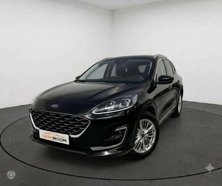 Black Ford Kuga 2023 in Vilnius, with an engine capacity of 2.49 L and mileage of 151 thousand km for 22700 €, photo 1 on AUTOMOTO.COM.LV