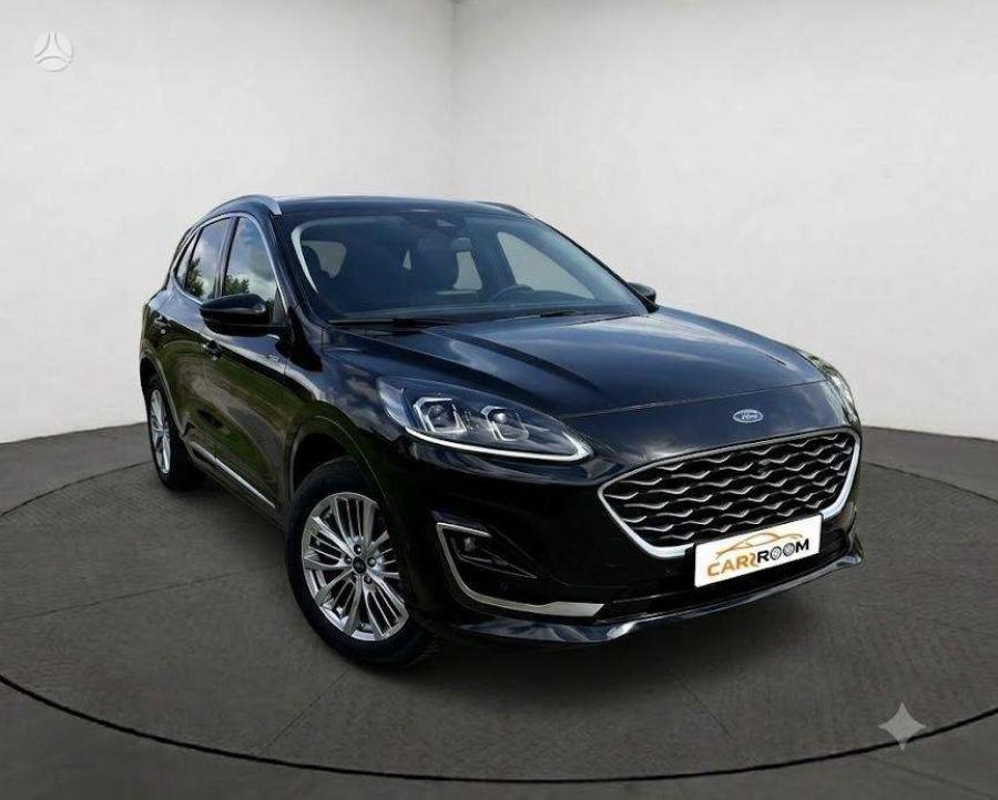 Black Ford Kuga 2023 in Vilnius, with an engine capacity of 2.49 L and mileage of 151 thousand km for 22700 €, photo 3 on AUTOMOTO.COM.LV