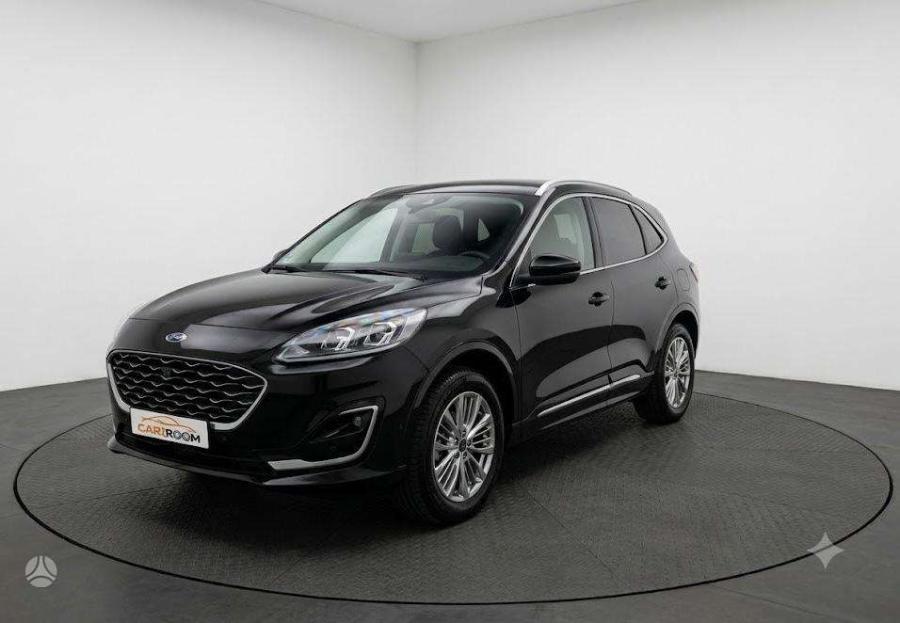 Black Ford Kuga 2023 in Vilnius, with an engine capacity of 2.49 L and mileage of 151 thousand km for 22700 €, photo 5 on AUTOMOTO.COM.LV
