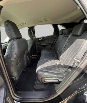 Black Ford Kuga 2023 in Vilnius, with an engine capacity of 2.49 L and mileage of 151 thousand km for 22700 €, photo 13 on AUTOMOTO.COM.LV