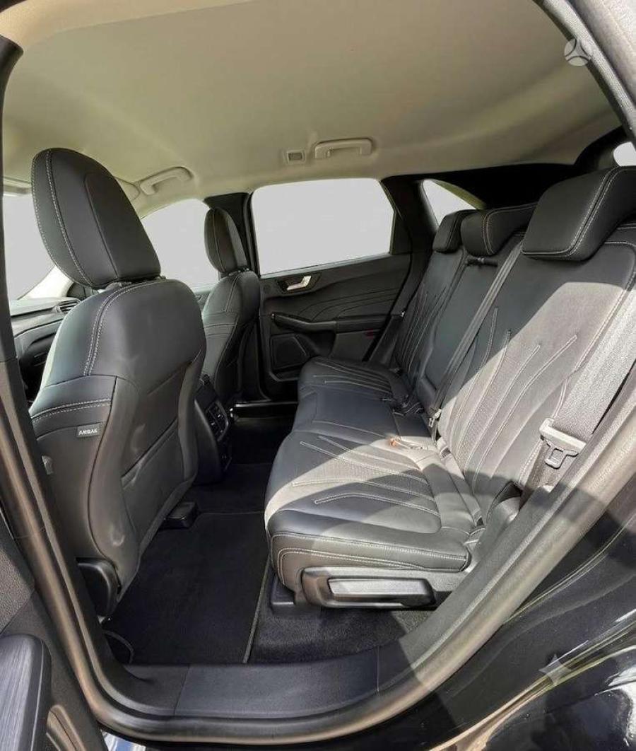 Black Ford Kuga 2023 in Vilnius, with an engine capacity of 2.49 L and mileage of 151 thousand km for 22700 €, photo 13 on AUTOMOTO.COM.LV