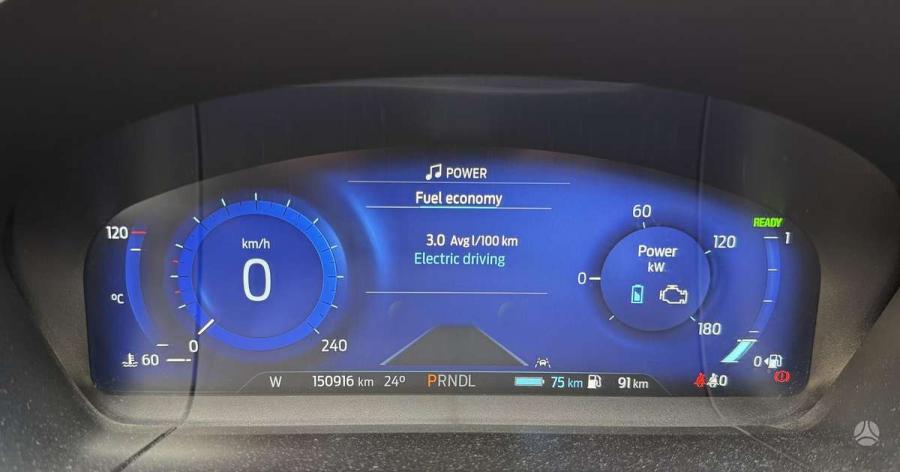 Black Ford Kuga 2023 in Vilnius, with an engine capacity of 2.49 L and mileage of 151 thousand km for 22700 €, photo 15 on AUTOMOTO.COM.LV