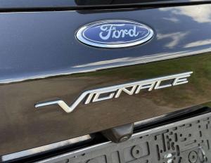 Black Ford Kuga 2023 in Vilnius, with an engine capacity of 2.49 L and mileage of 151 thousand km for 22700 €, photo 24 on AUTOMOTO.COM.LV