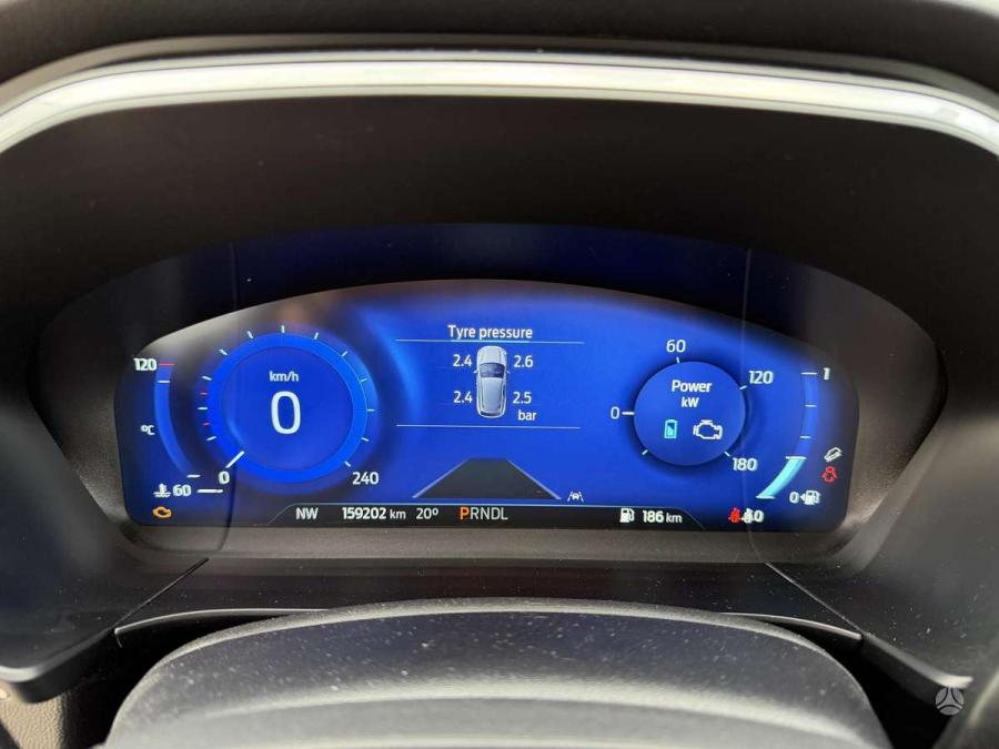 Black Ford Kuga 2023 in Siauliai, with an engine capacity of 2.50 L and mileage of 159 thousand km for 15718 €, photo 20 on AUTOMOTO.COM.LV