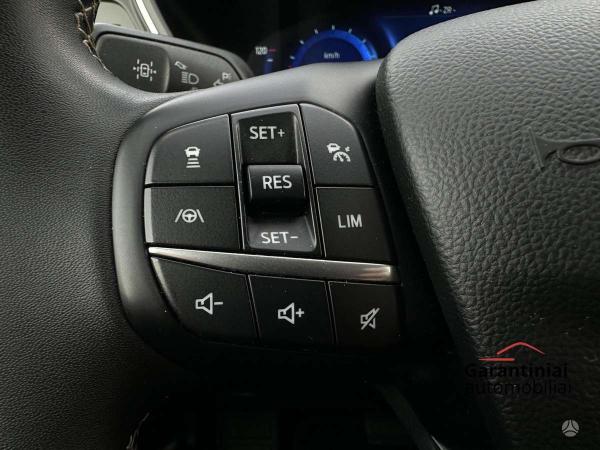 Black Ford Kuga 2023 in Vilnius, with an engine capacity of 2.50 L and mileage of 138 thousand km for 21950 €, photo 8 on AUTOMOTO.COM.LV