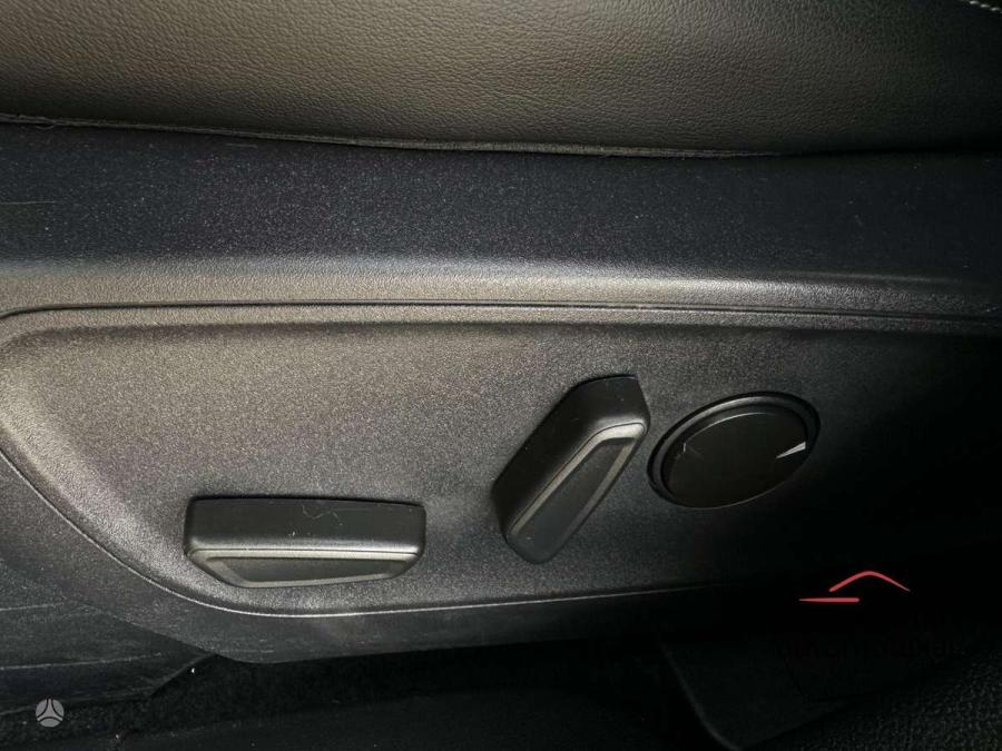 Melns Ford Kuga 2023 Viļņa, ar dzinēja tilpumu 2.50 L un nobraukumu 138 tūkst. km par 21950 €, foto 24 vietnē AUTOMOTO.COM.LV