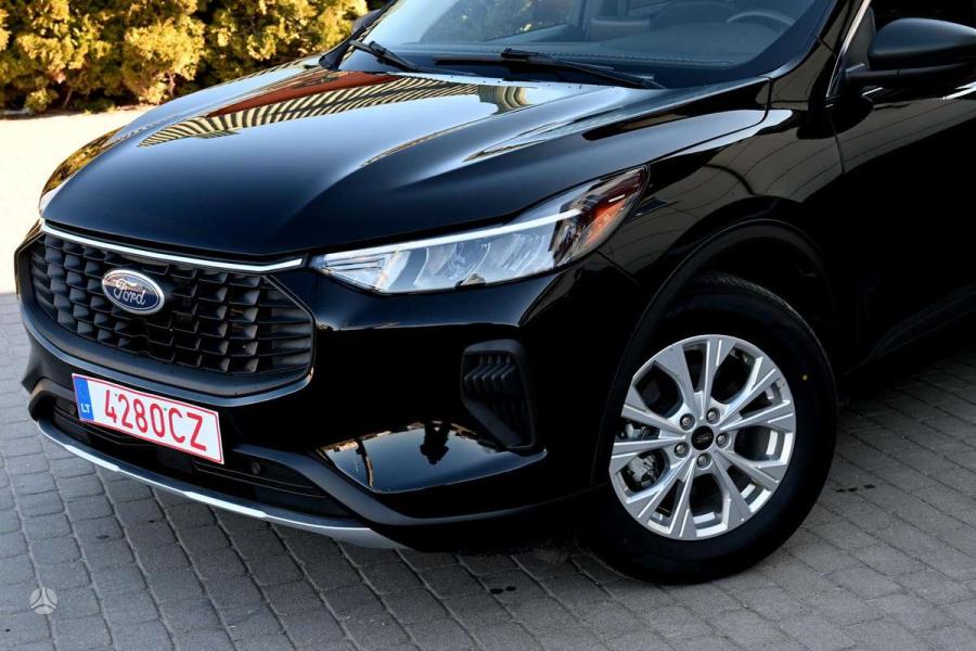 Melns Ford Kuga 2023 Kretinga, ar dzinēja tilpumu 1.50 L un nobraukumu 94 tūkst. km par 15799 €, foto 5 vietnē AUTOMOTO.COM.LV