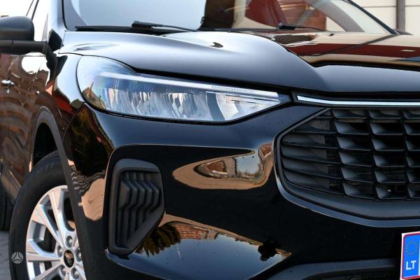 Melns Ford Kuga 2023 Kretinga, ar dzinēja tilpumu 1.50 L un nobraukumu 94 tūkst. km par 15799 €, foto 6 vietnē AUTOMOTO.COM.LV