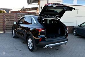 Melns Ford Kuga 2023 Kretinga, ar dzinēja tilpumu 1.50 L un nobraukumu 94 tūkst. km par 15799 €, foto 12 vietnē AUTOMOTO.COM.LV