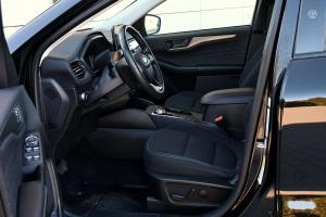 Melns Ford Kuga 2023 Kretinga, ar dzinēja tilpumu 1.50 L un nobraukumu 94 tūkst. km par 15799 €, foto 17 vietnē AUTOMOTO.COM.LV