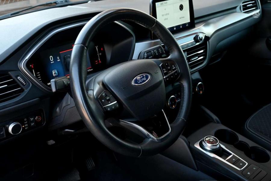 Melns Ford Kuga 2023 Kretinga, ar dzinēja tilpumu 1.50 L un nobraukumu 94 tūkst. km par 15799 €, foto 21 vietnē AUTOMOTO.COM.LV
