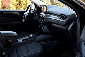 Melns Ford Kuga 2023 Kretinga, ar dzinēja tilpumu 1.50 L un nobraukumu 94 tūkst. km par 15799 €, foto 25 vietnē AUTOMOTO.COM.LV