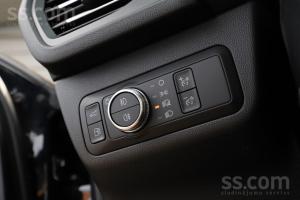 Black Ford Kuga 2023 in Tukums, with an engine capacity of 2.50 L and mileage of 145 thousand km for 17500 €, photo 19 on AUTOMOTO.COM.LV