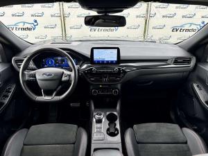 Black Ford Kuga 2023 in Vilnius, with an engine capacity of 2.49 L and mileage of 172 thousand km for 17900 €, photo 6 on AUTOMOTO.COM.LV