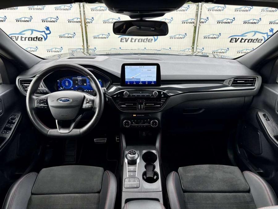 Black Ford Kuga 2023 in Vilnius, with an engine capacity of 2.49 L and mileage of 172 thousand km for 17900 €, photo 6 on AUTOMOTO.COM.LV