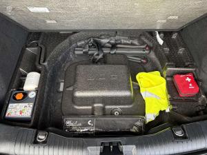Black Ford Kuga 2023 in Vilnius, with an engine capacity of 2.49 L and mileage of 172 thousand km for 17900 €, photo 29 on AUTOMOTO.COM.LV