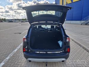 Melns Ford Kuga 2023 Rīga, ar dzinēja tilpumu 1.50 L un nobraukumu 121 tūkst. km par 15000 €, foto 5 vietnē AUTOMOTO.COM.LV