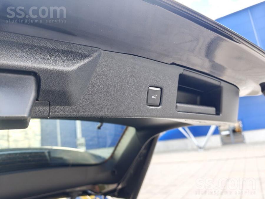 Melns Ford Kuga 2023 Rīga, ar dzinēja tilpumu 1.50 L un nobraukumu 121 tūkst. km par 15000 €, foto 13 vietnē AUTOMOTO.COM.LV