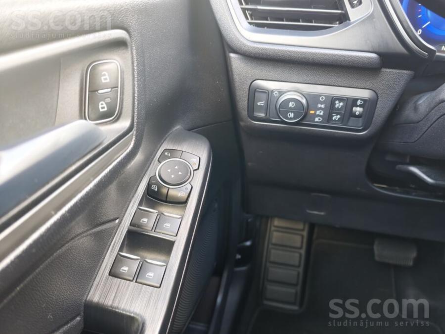 Melns Ford Kuga 2023 Rīga, ar dzinēja tilpumu 1.50 L un nobraukumu 121 tūkst. km par 15000 €, foto 18 vietnē AUTOMOTO.COM.LV